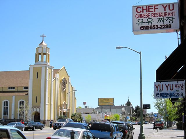 BART MacArthur Transfer Station, Red/Orange (Richmond-Daly City) and ...